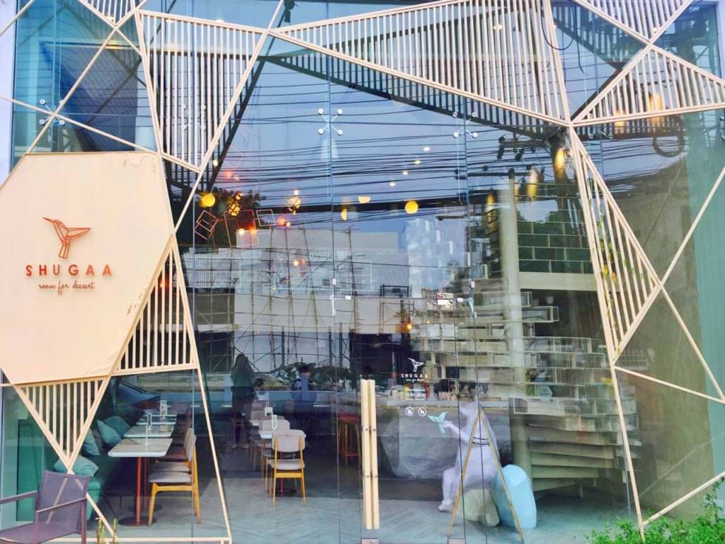 曼谷下午茶｜Shugaa 少女心必訪的夢幻甜點店｜粉紅熊陪你甜進心坎裡！ - 克莉絲汀嬉yo記
